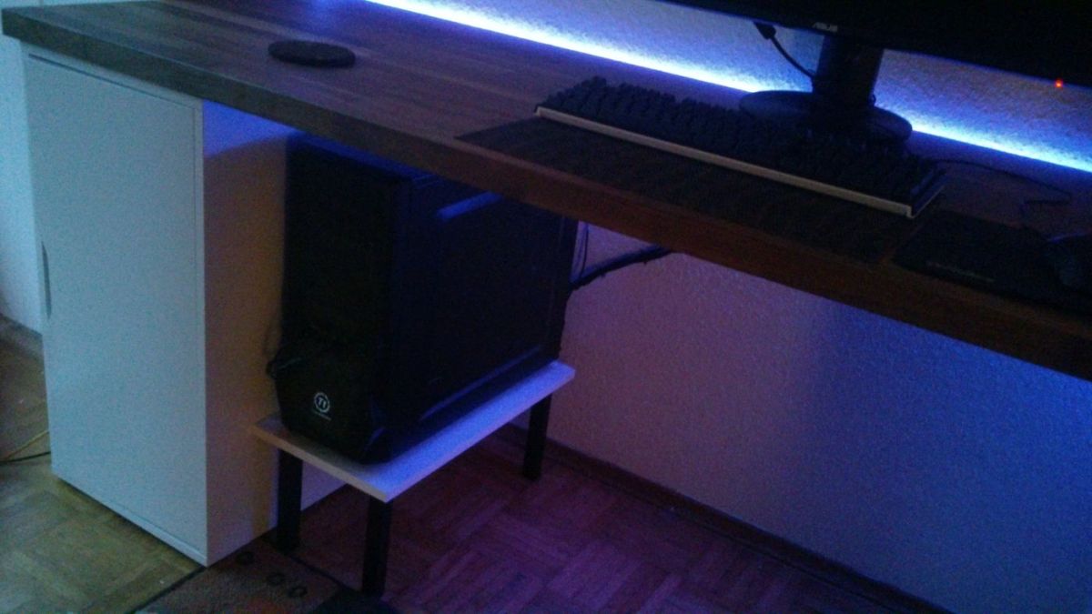 DIY PC Stand – Diary of Dennis